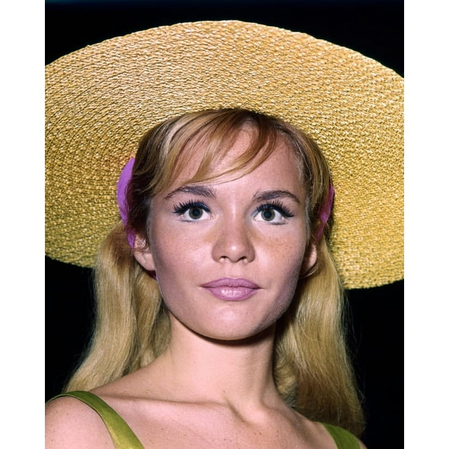 Tuesday Weld Beautiful Wearing Straw Hat 24X36 Classic Hollywood Poster ...