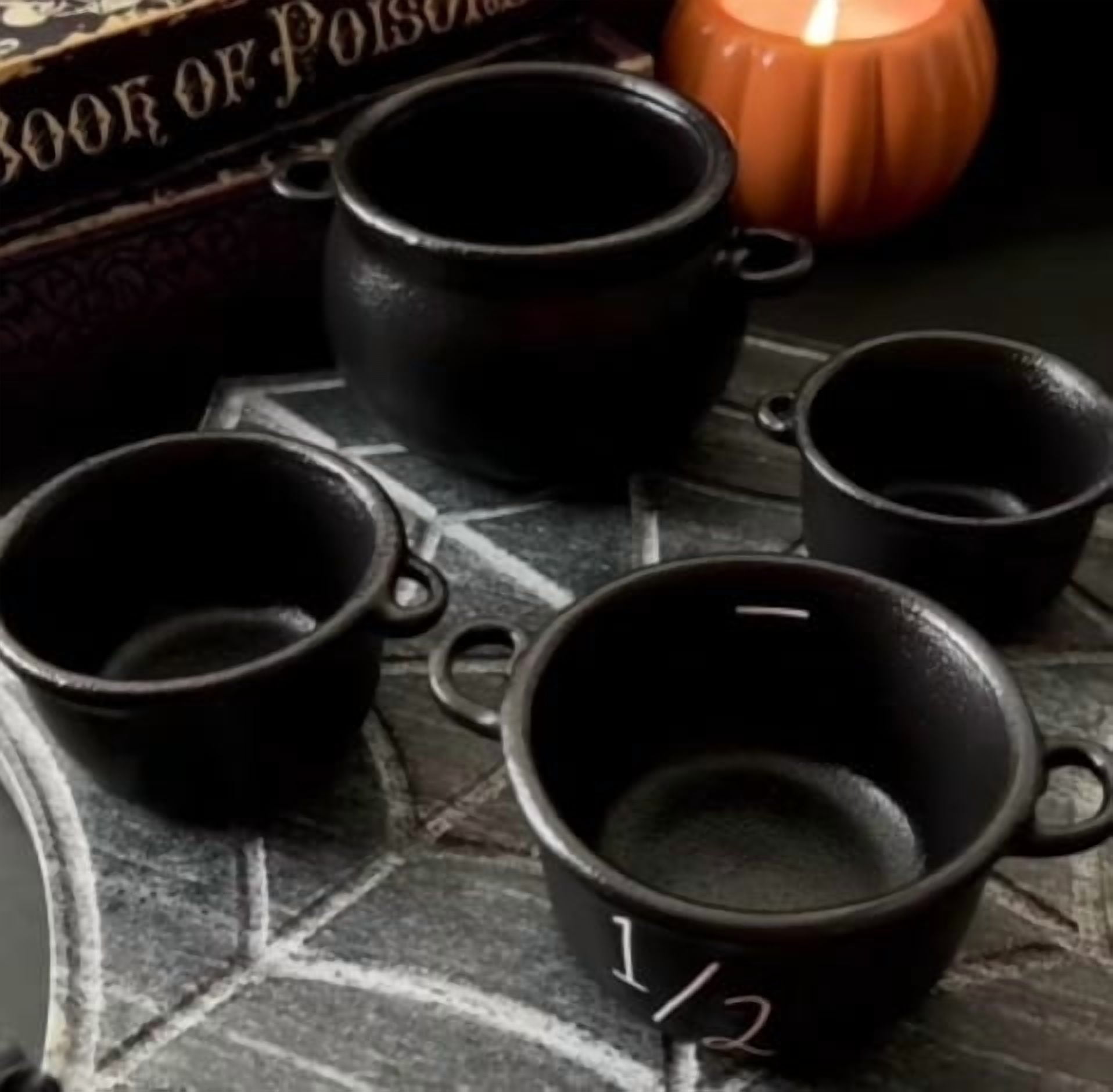 Tunhigl Mini Witch Cauldron Set of 4 - 4 Enchanted Spell Potion Brewing ...
