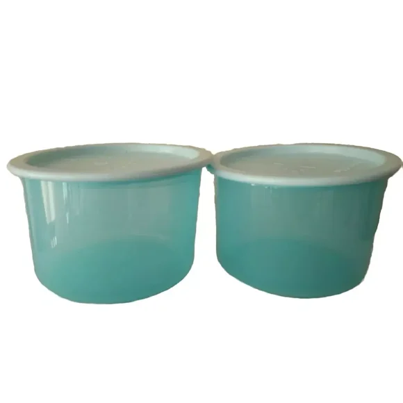 Tupperware Canister Set