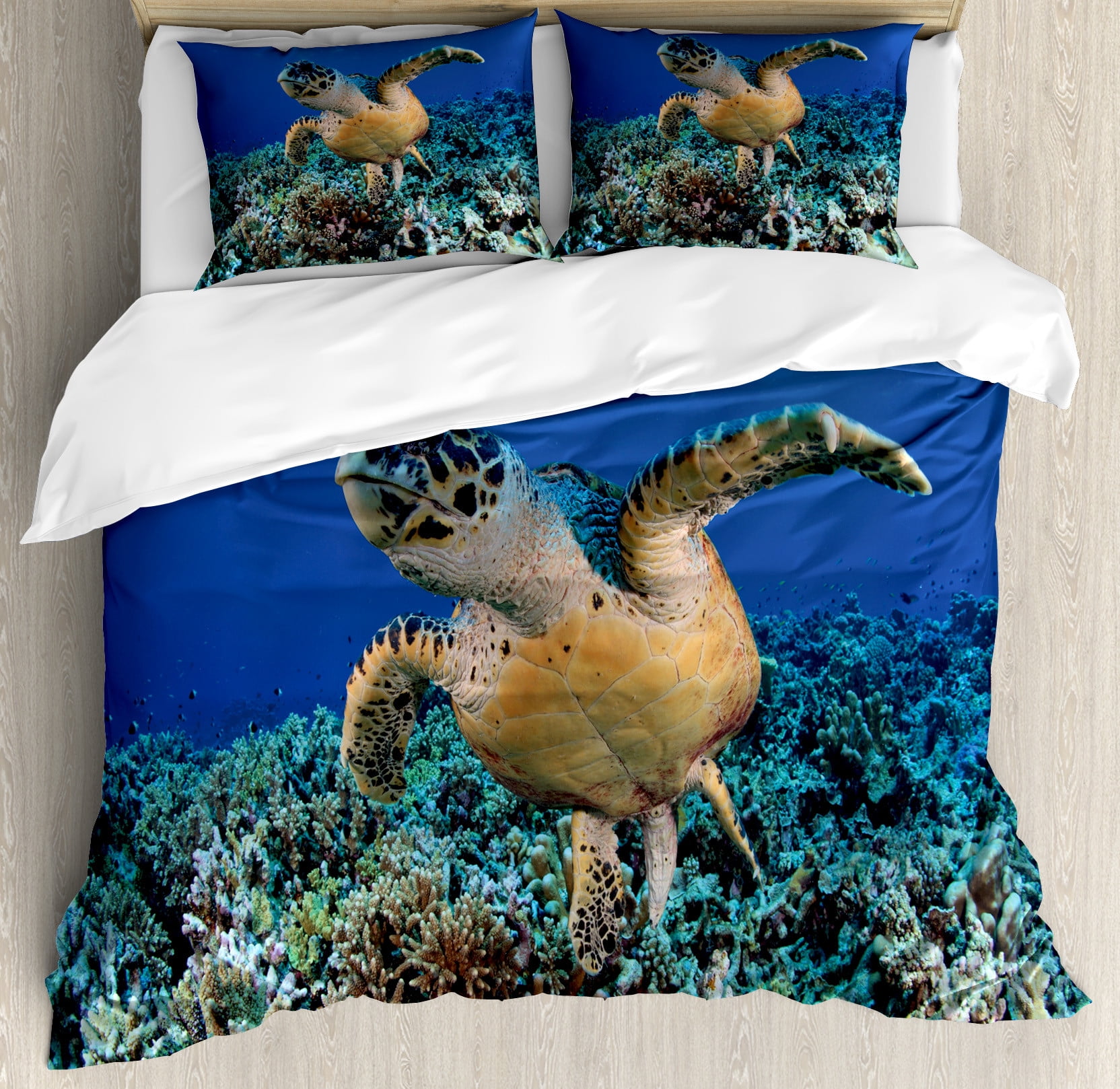 Turtle Duvet Cover Set, Cheloniidae in Deep Blue Ocean Aquatic ...
