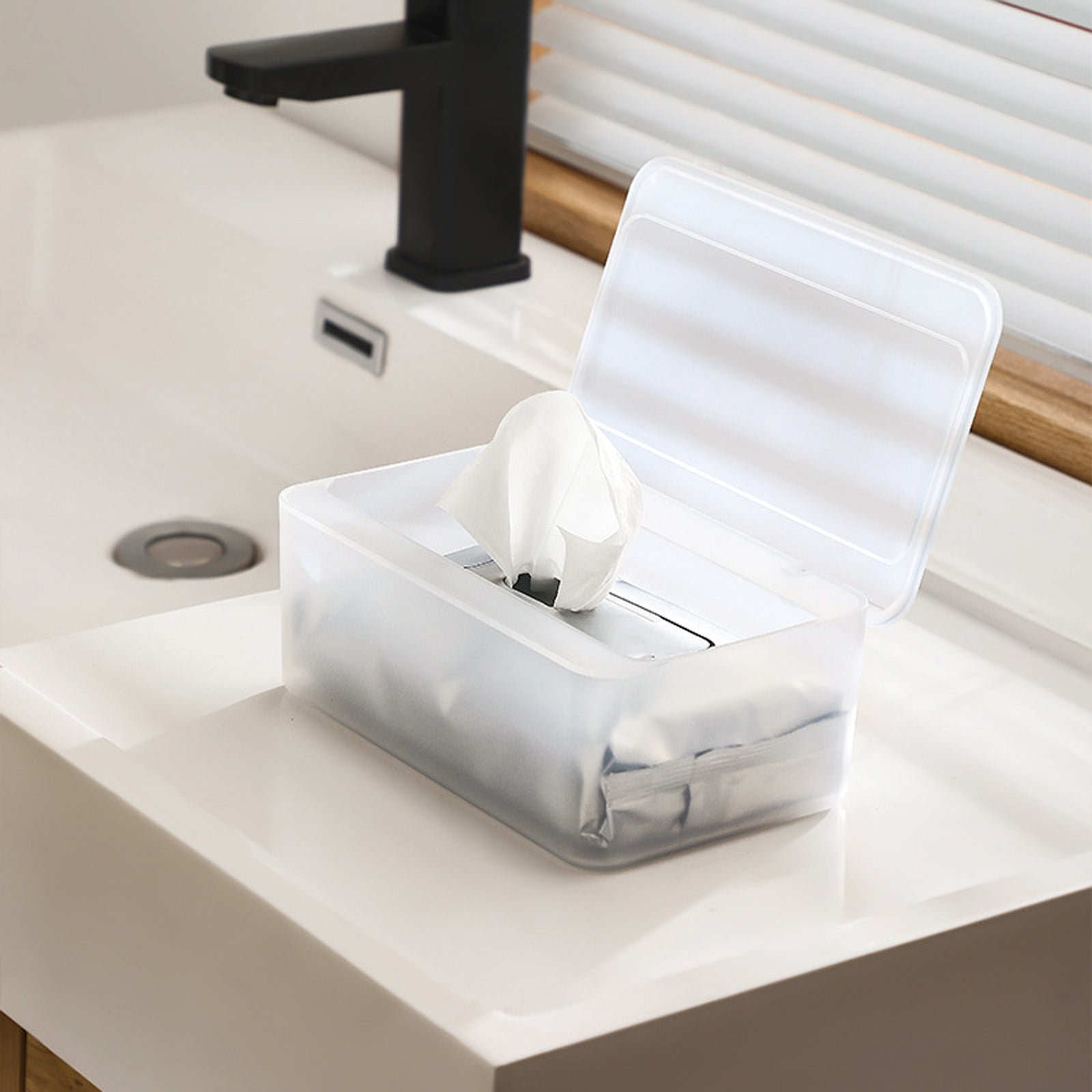 Tuscom White Plastic Wet Wipes Dispenser Box with Lid - Portable Wipes ...