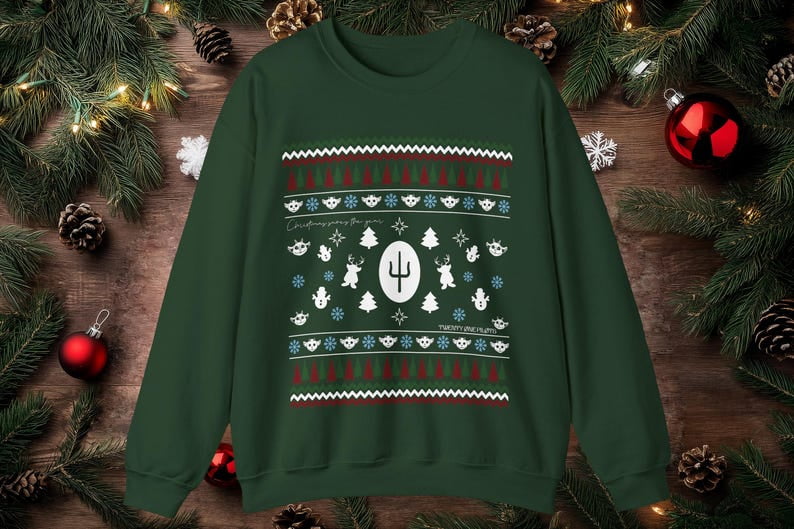 Twenty One Pilots Xmas Sweatshirt Christmas Saves The Year - Sizes S ...