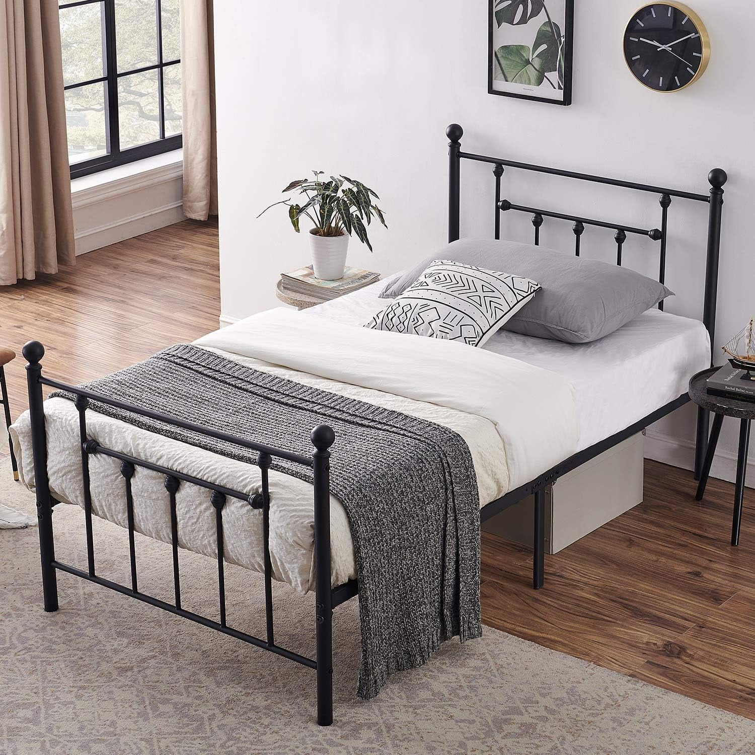Twin Size Bed Frame, Metal Platform Mattress Foundation / Box Spring ...