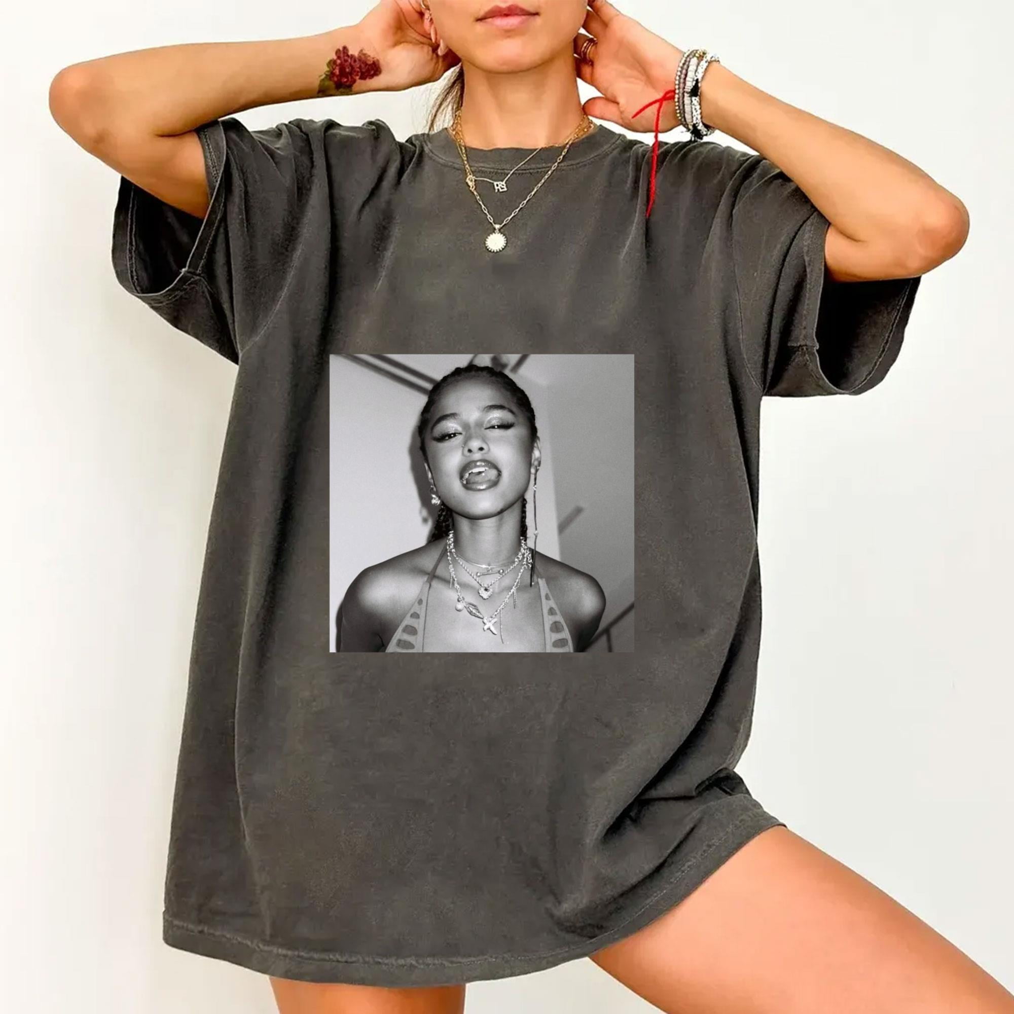 Tyla Photo T-shirt Tyla Fans Shirt Tyla Laura Seethal Top Tyla Water ...