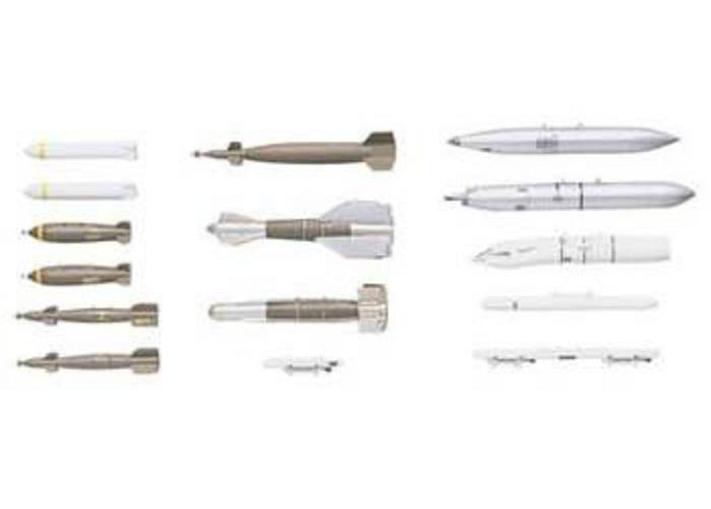 Hasegawa 35002 US Aircraft Weapons II 1/72 Scale US Guided Bombs & Gun ...