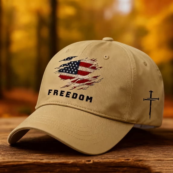 A true patriot themed baseball cap, outdoor sports and casual hat ...