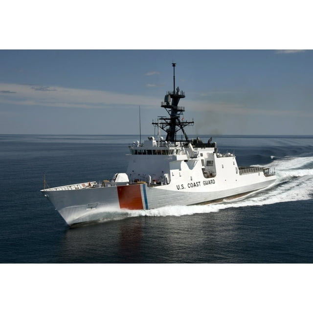 U.S. Coast Guard Cutter Waesche in the navigates the Gulf of Mexico ...