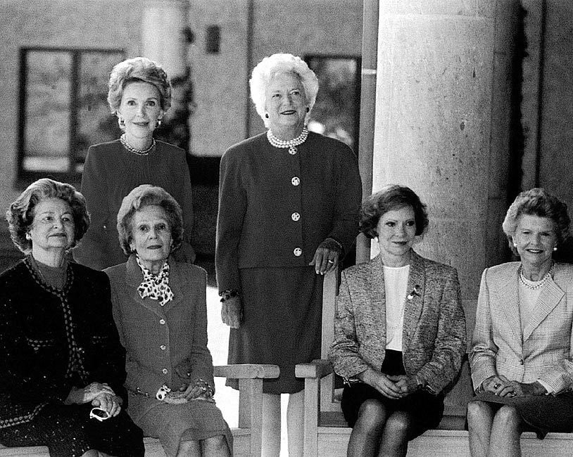 U.S. First Ladies Portrait at Reagan Library 1991 - 20x30 Inch ...