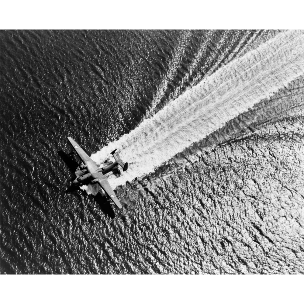 U.S. Navy Martin Mariner Airplane Landing On The Water. The Flying Boat ...