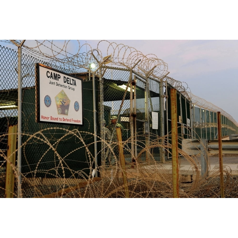 U.S. Soldiers Guard A Controlled Entryway At Camp Delta The Guantanamo ...