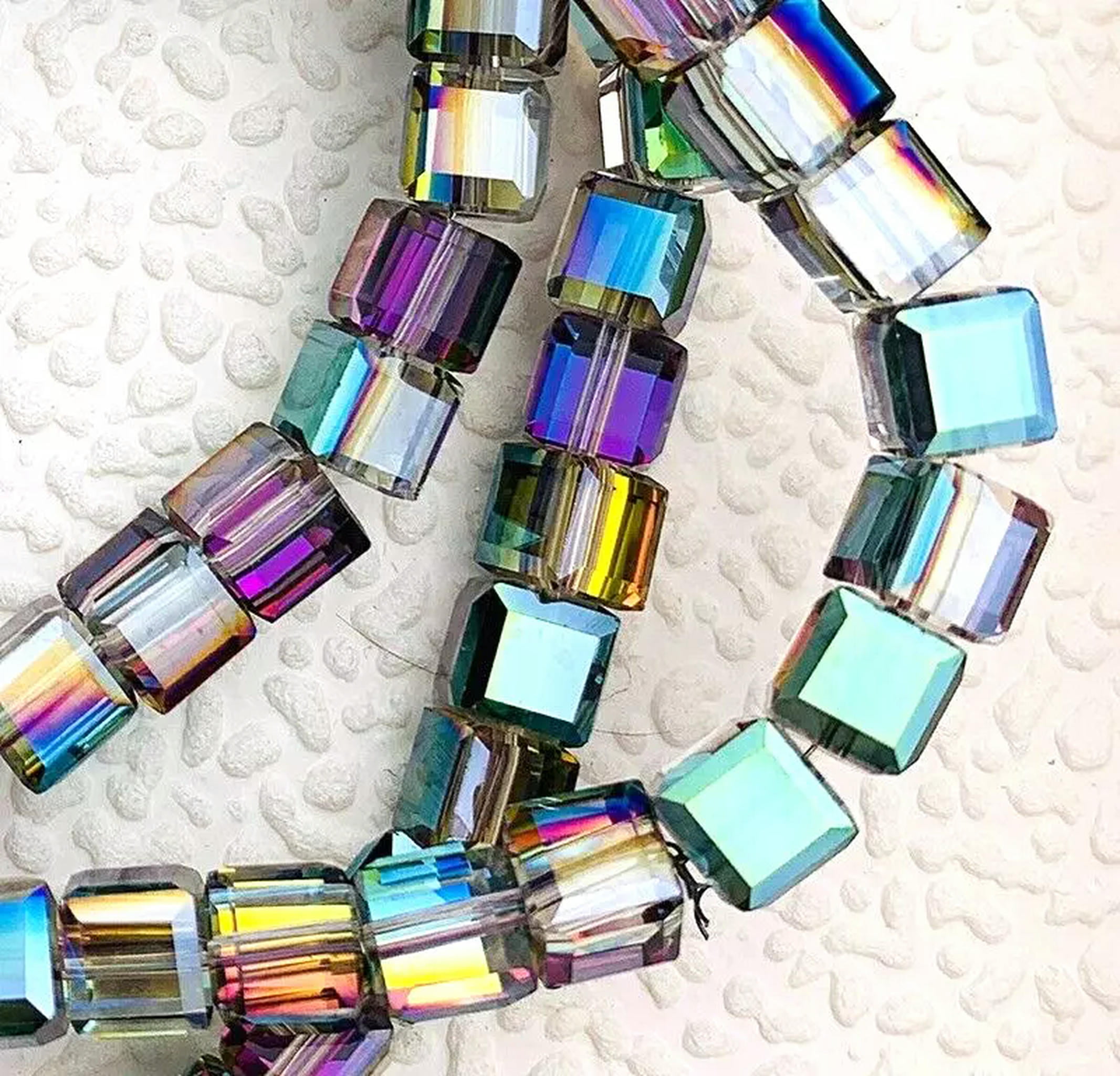U8MO 10mm Faceted Pretty Green Red Crystal Quartz Square Loose Beads ...