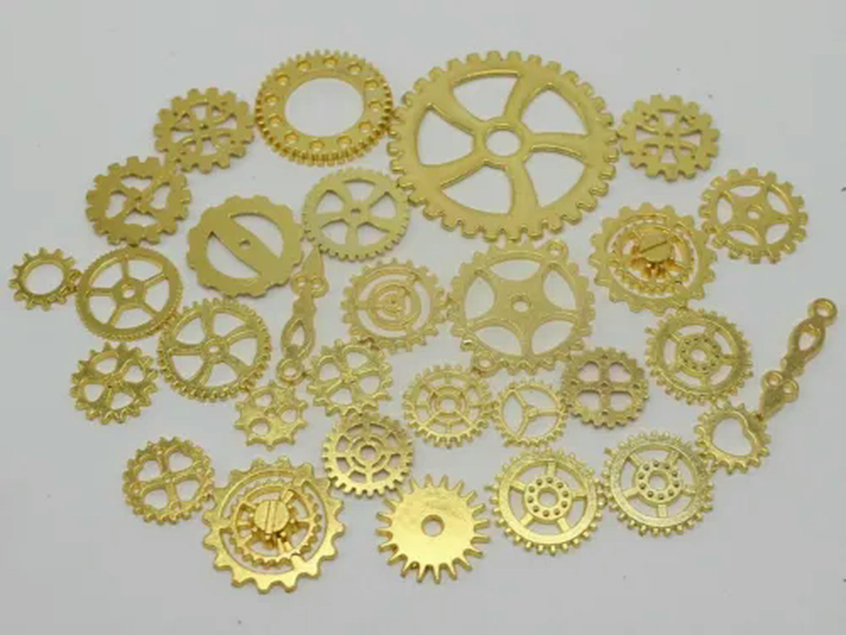 U8MO 50 Gram Assorted Alloy Steampunk Cogs Filigree Gears Pignons Charm ...