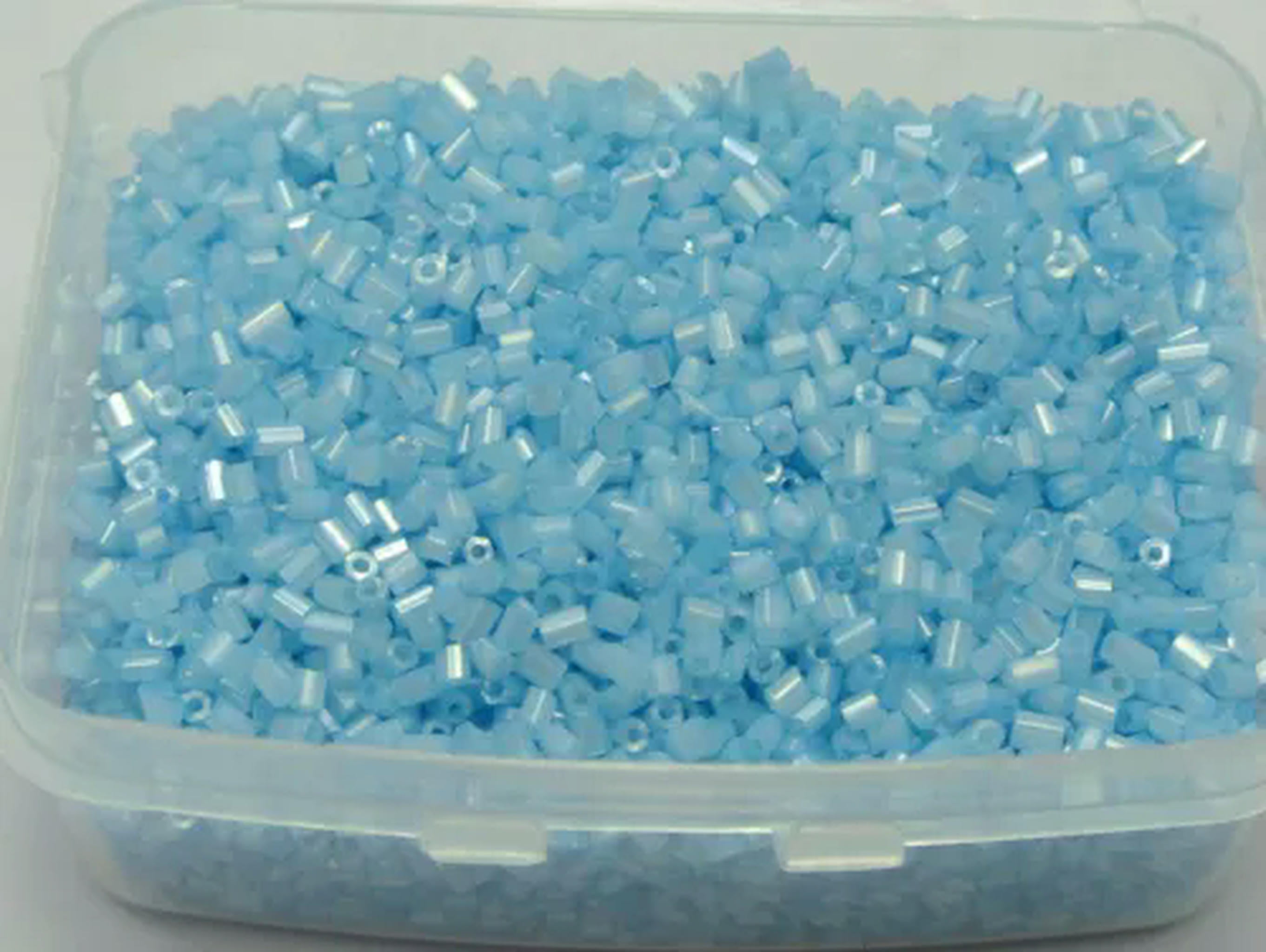 U8MO 5000 Glass Tube Bugle Beads 2X2mm Ceylon Color + Storage Box ...