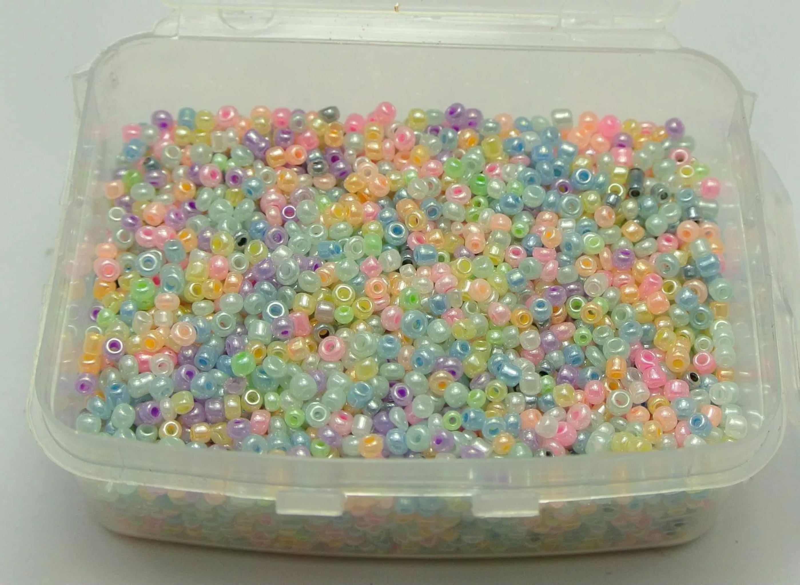U8MO 5000 Mixed Color Ceylon Pearl Glass Beads 2mm (10/0) + Storage Box ...