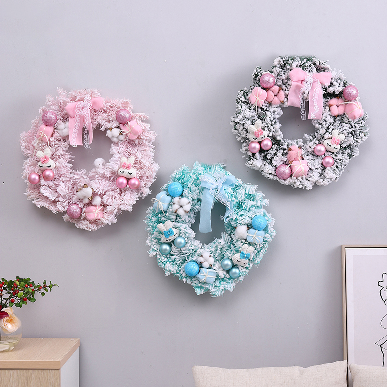 UDIYO Christmas Artificial Wreath Gift Box Bowknot Cotton Balls ...