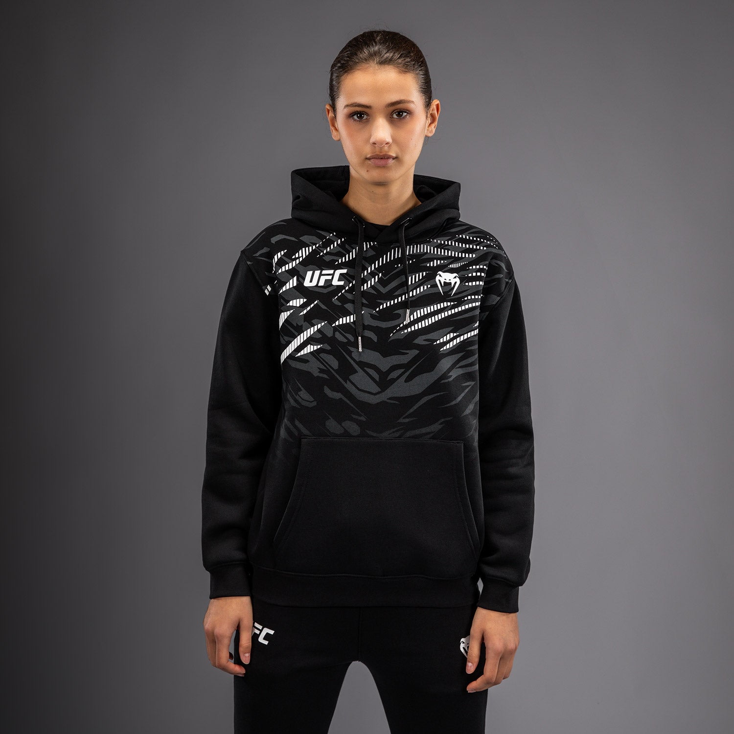 UFC Fusion by Venum Women's Replica Pullover Hoodie - Black - XX-Large ...
