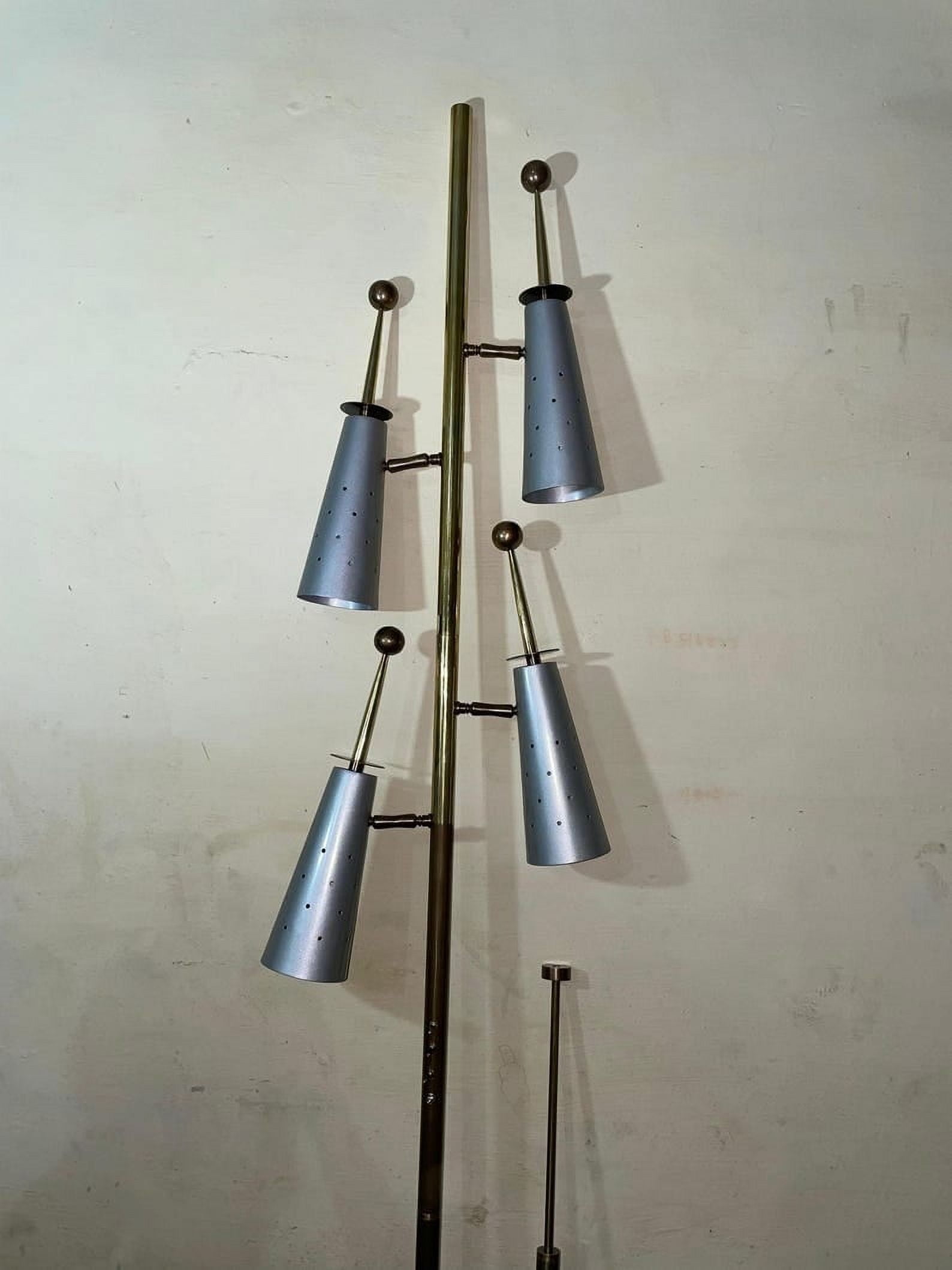 Tension Lamp