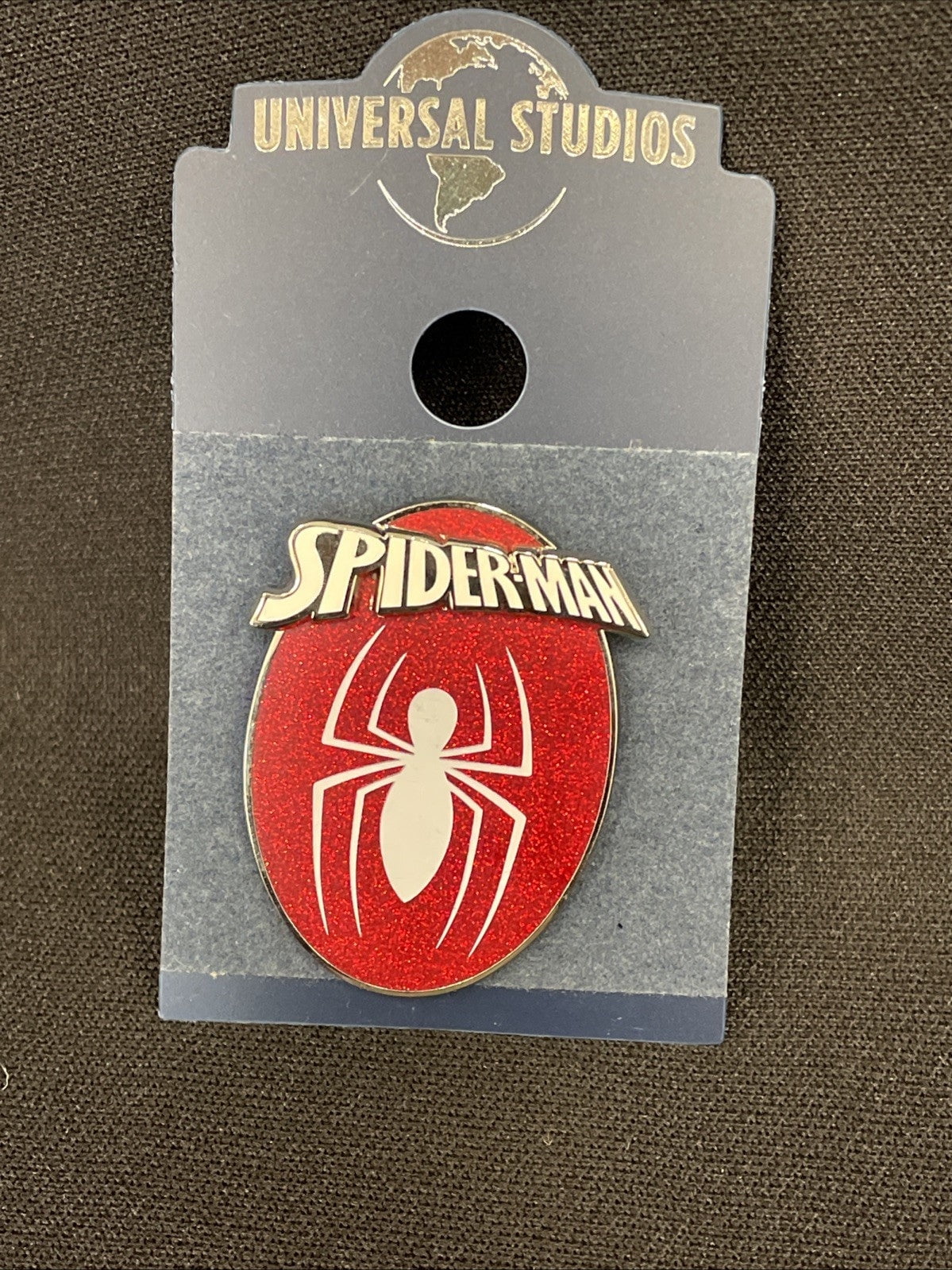 UNIVERSAL STUDIOS MARVEL SPIDERMAN LOGO WHITE SPIDER ON RED OVAL PIN ...