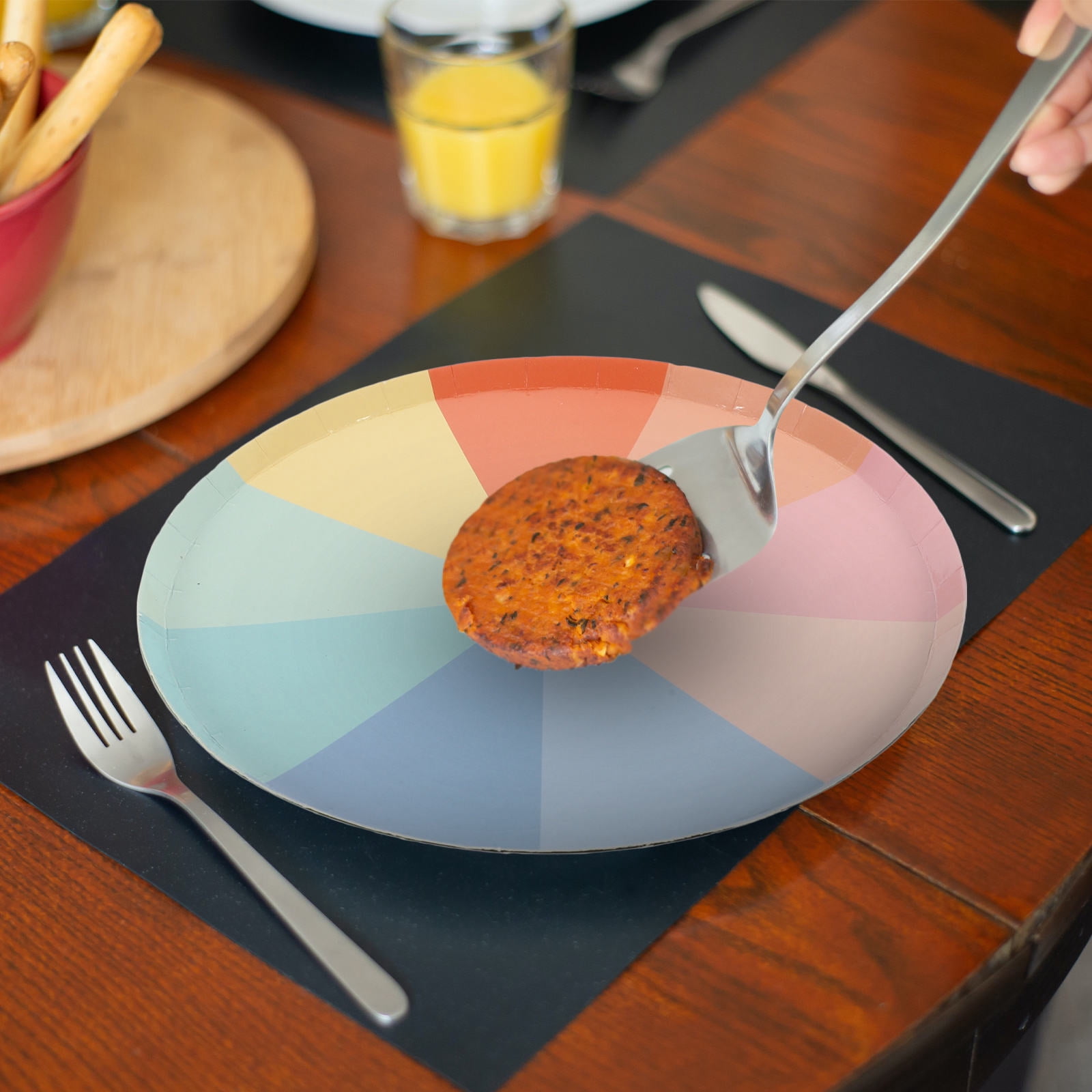 UPOUART Multi-Color Round Paper Plates for Birthday Party Tableware ...