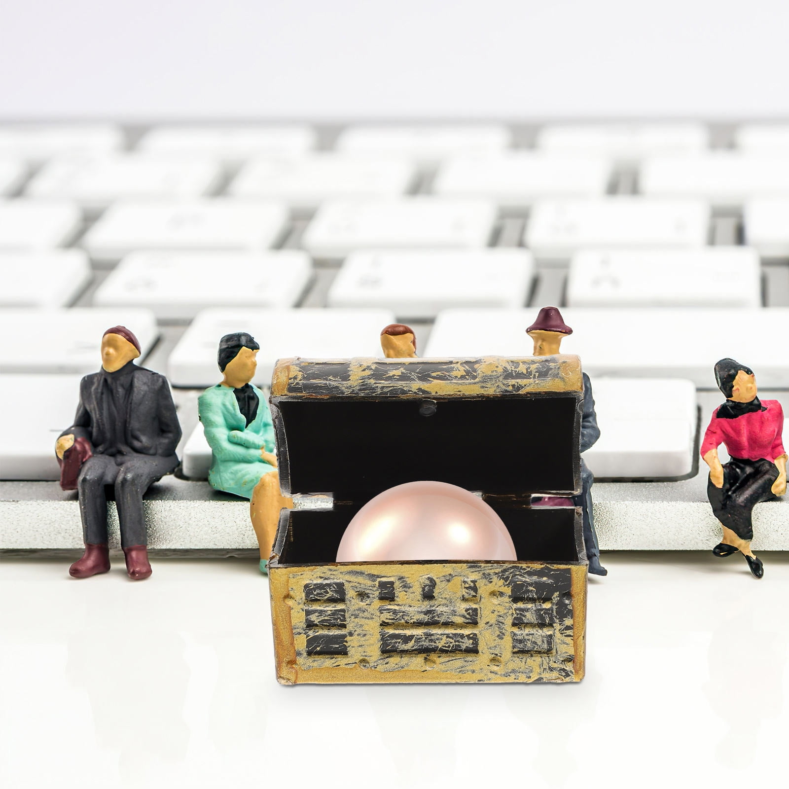 UPOUART 10Pcs Golden Realistic Treasure Box Model for Tabletop Ornament ...