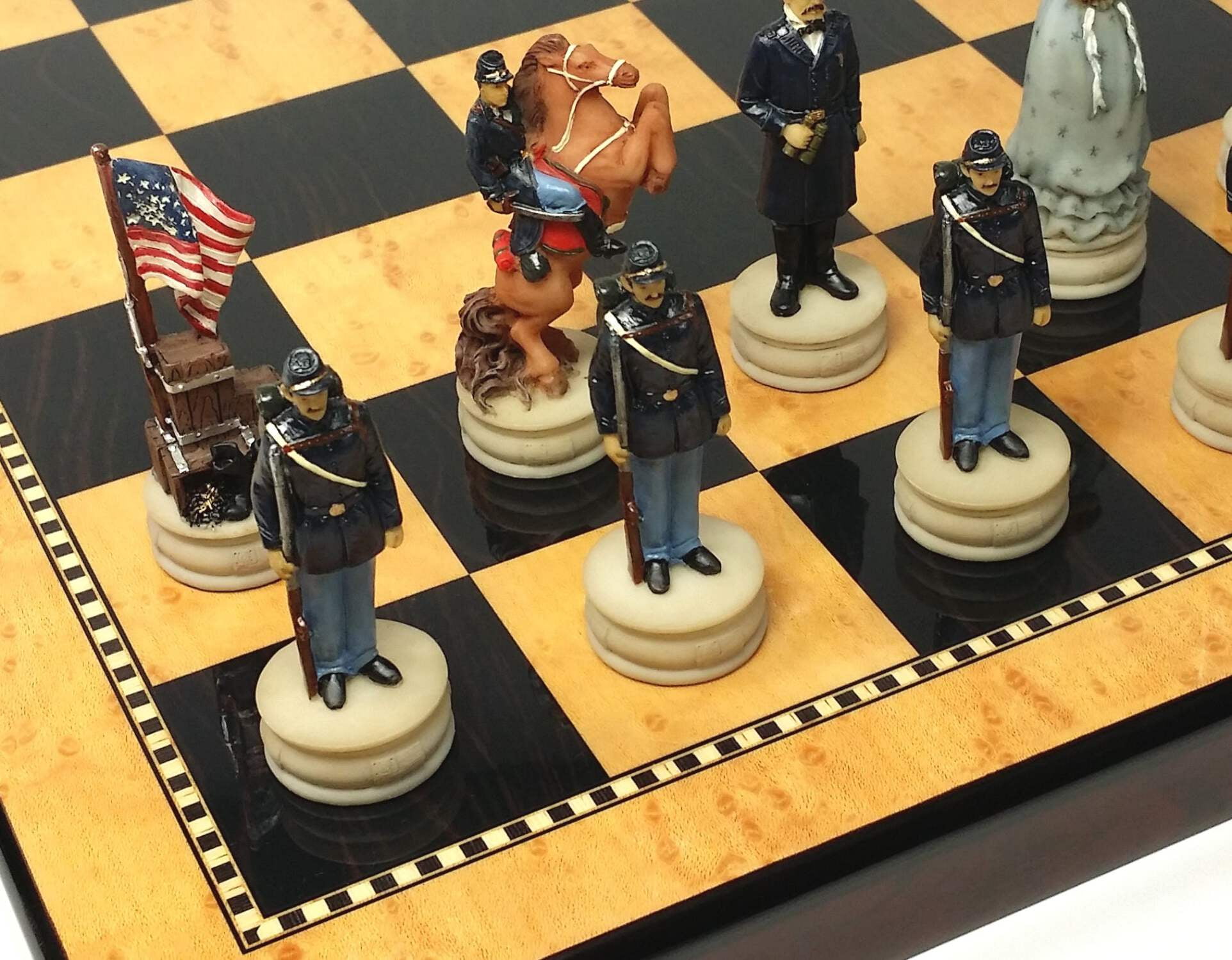 US American Civil War Queens Chess Set W 18" Gloss Walnut Maple Color ...