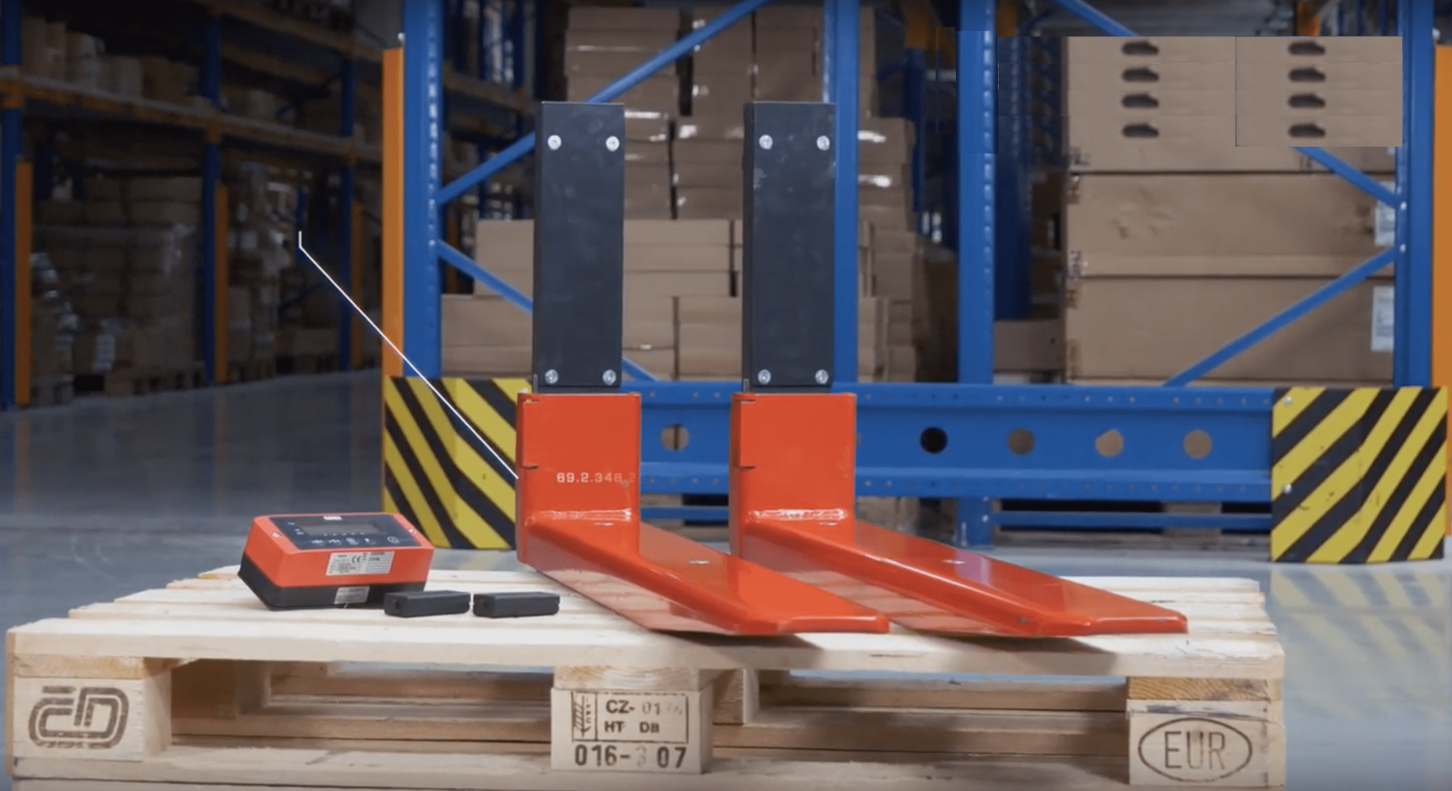 US-iF60N Class IV "iForks" 60" Wireless Forklift Scale NTEP (10,000 lb ...