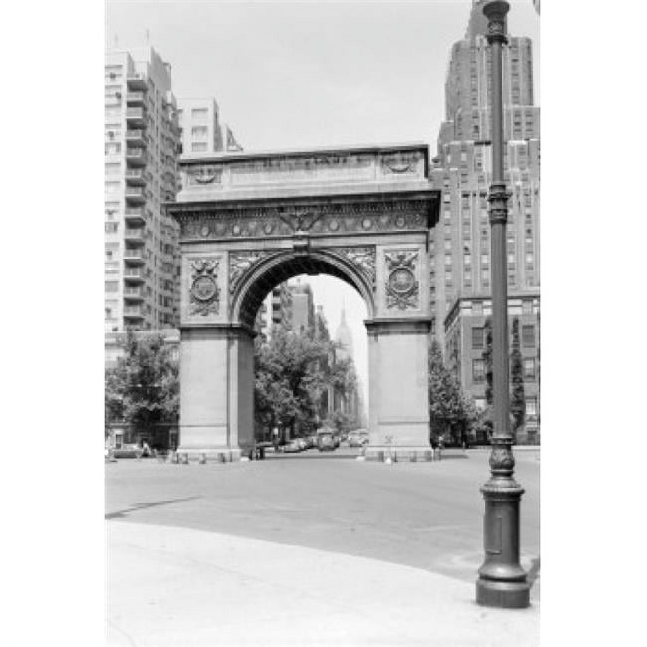USA New York State New York City Washington Arch Poster Print - 18 x 24 ...