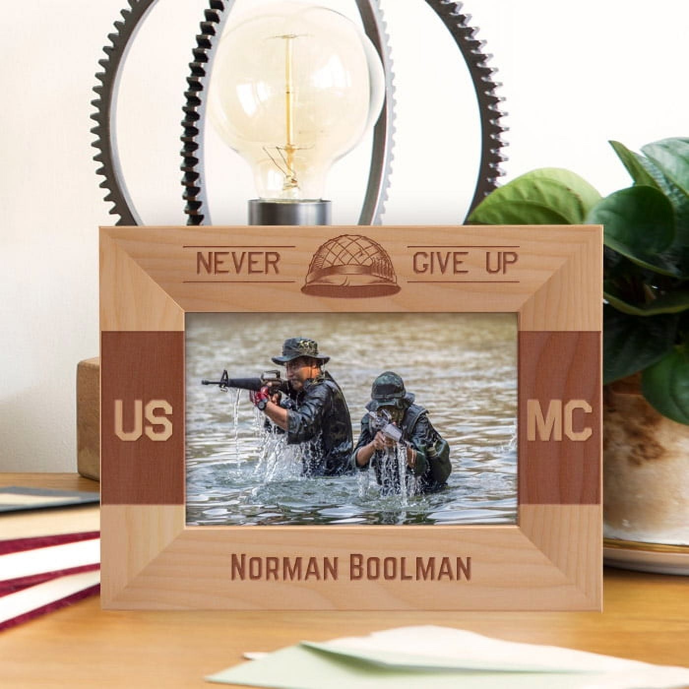 USMC Never Give Up Personalized Wooden Frame-6" x 4" Brown Horizontal ...
