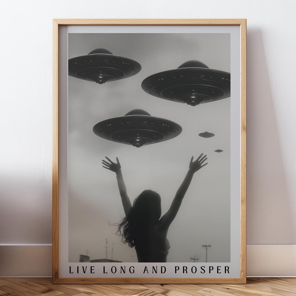 Ufo Poster Wall Art Trendy Wall Decor Retro Print Sci Fi Poster Girly ...