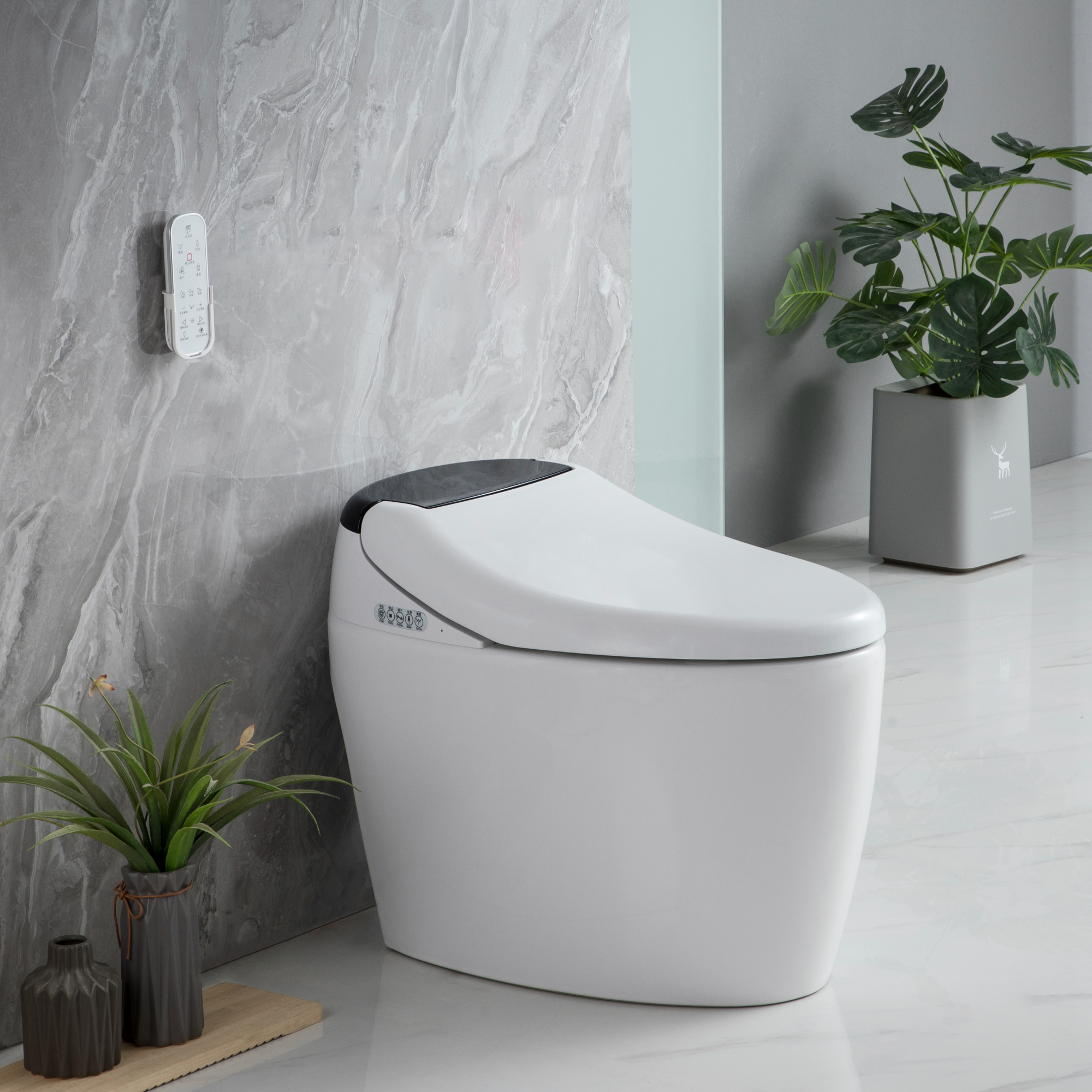 Ufurpie Smart Bidet Toilet Seat with AUTO Open&Close and Remote Control ...