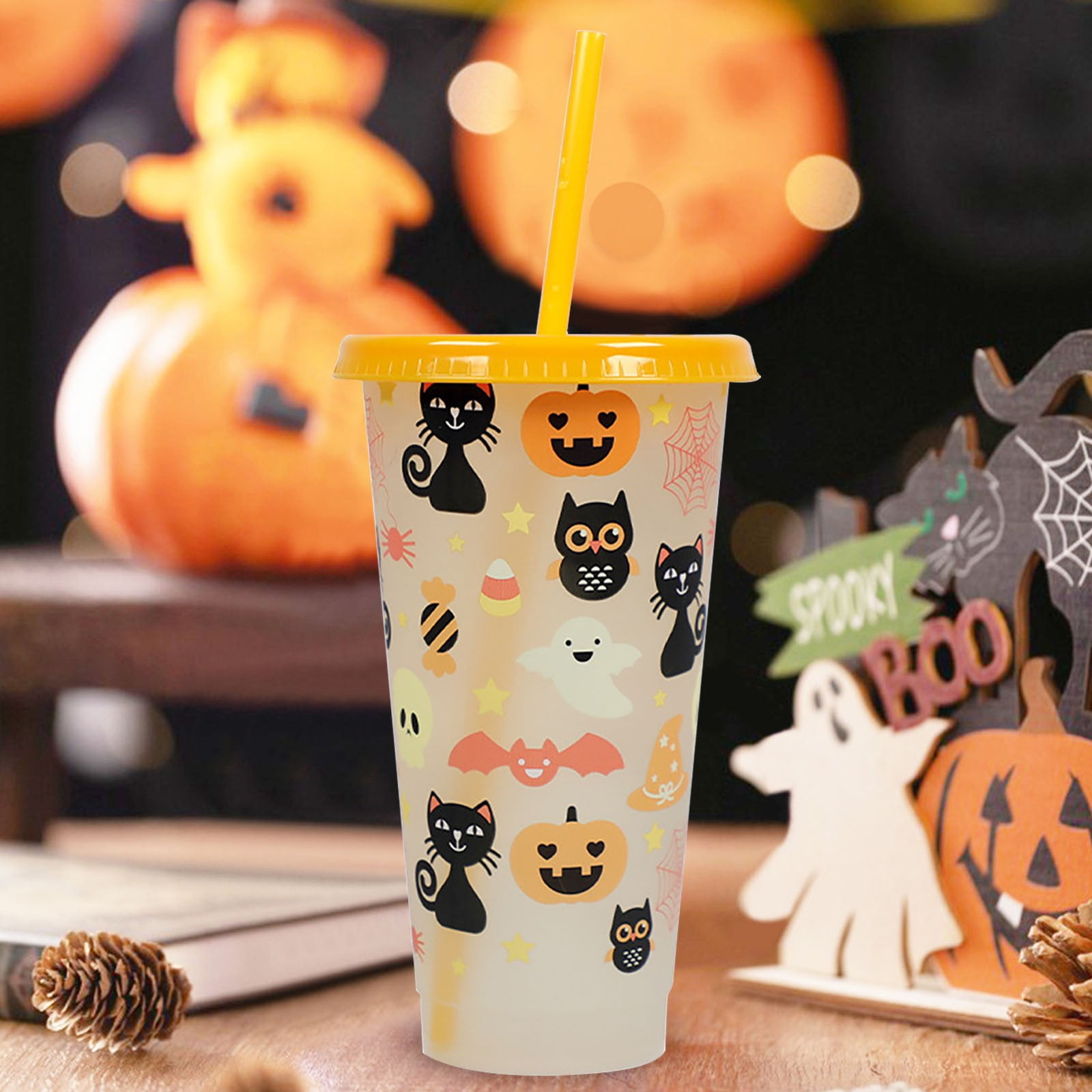 Uioepy Liquidation On Halloween, The Black Cat Changes Color And The ...