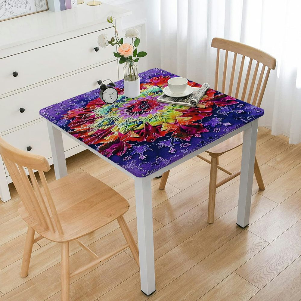 Ulloord Square Table cove, Arrangement with Geometric Zigzag Shape and ...