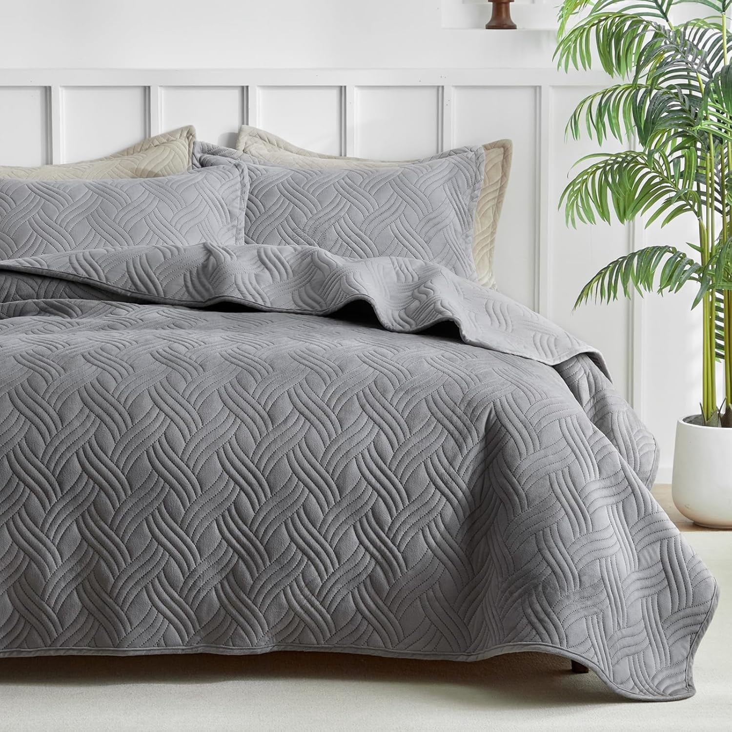 Ultrasonic Grey Velvet Quilt Set Queen Size, Geometric Textured Weave ...