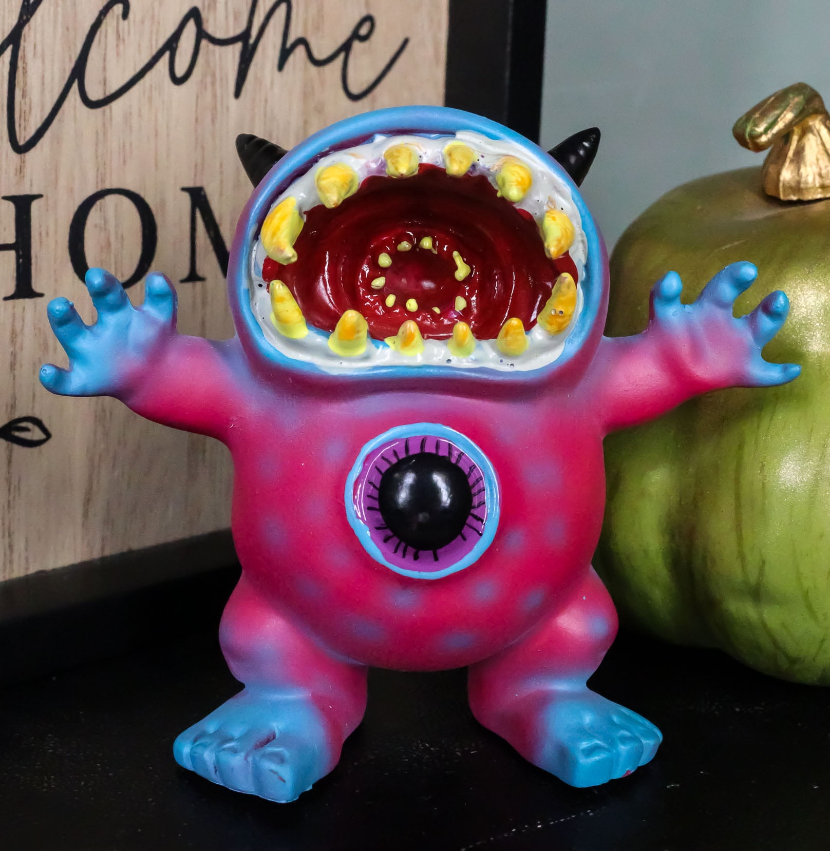 Underbedz Bellye Scary Tie Dye Cyclops Eye In Belly Sharp Fangs Monster ...