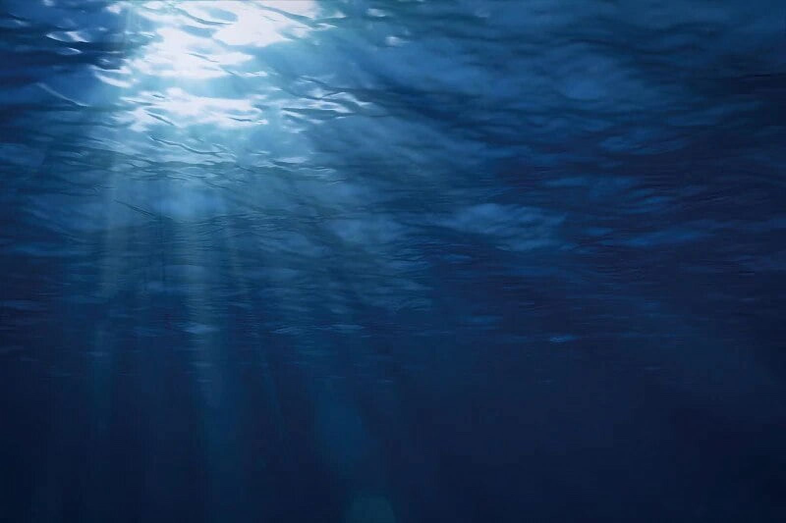 Underwater World Background Undersea Sunlight Deep Blue Water Sun Ray ...