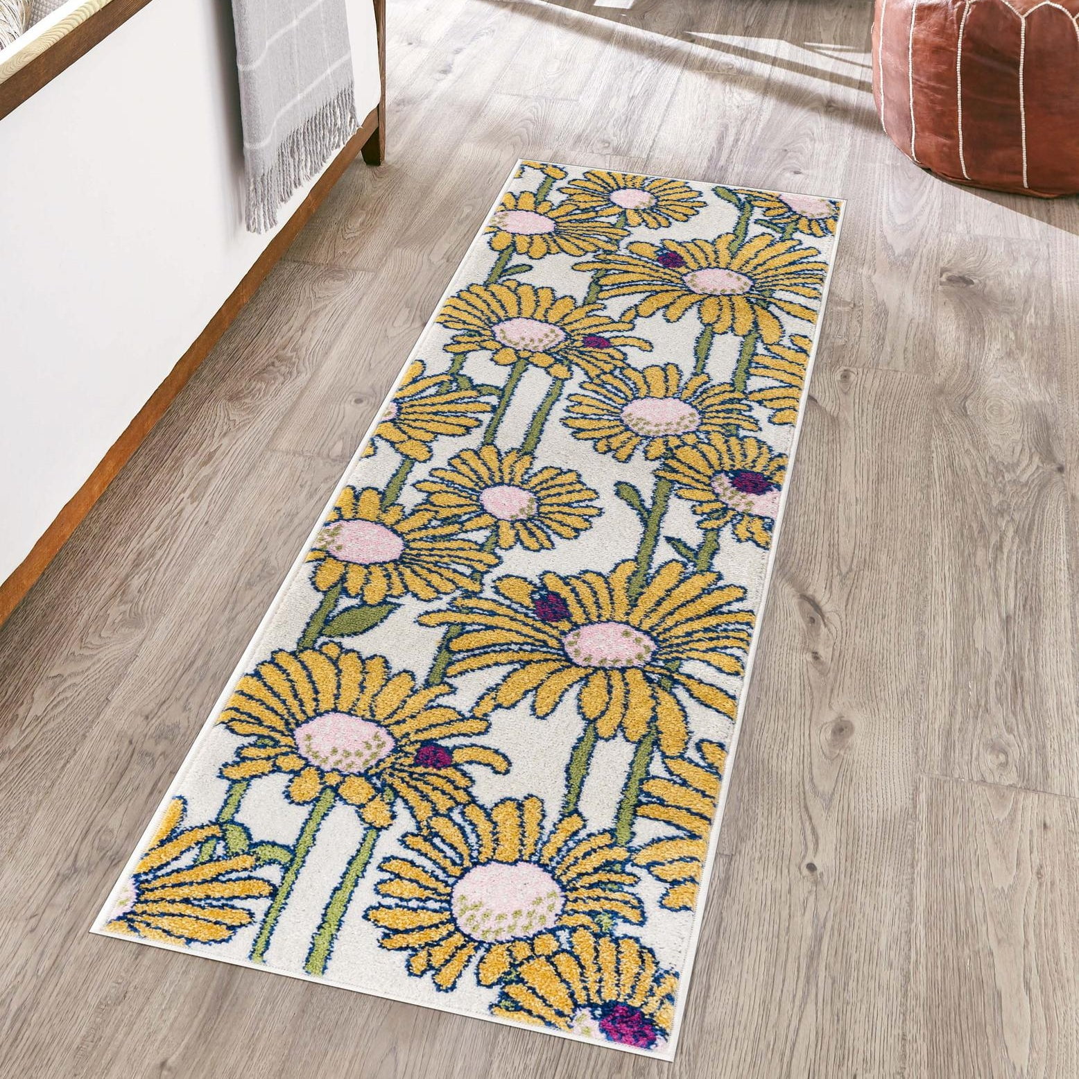 Unique Loom Bloom Collection Area Rug - Azalea (2' x 6' Runner White ...