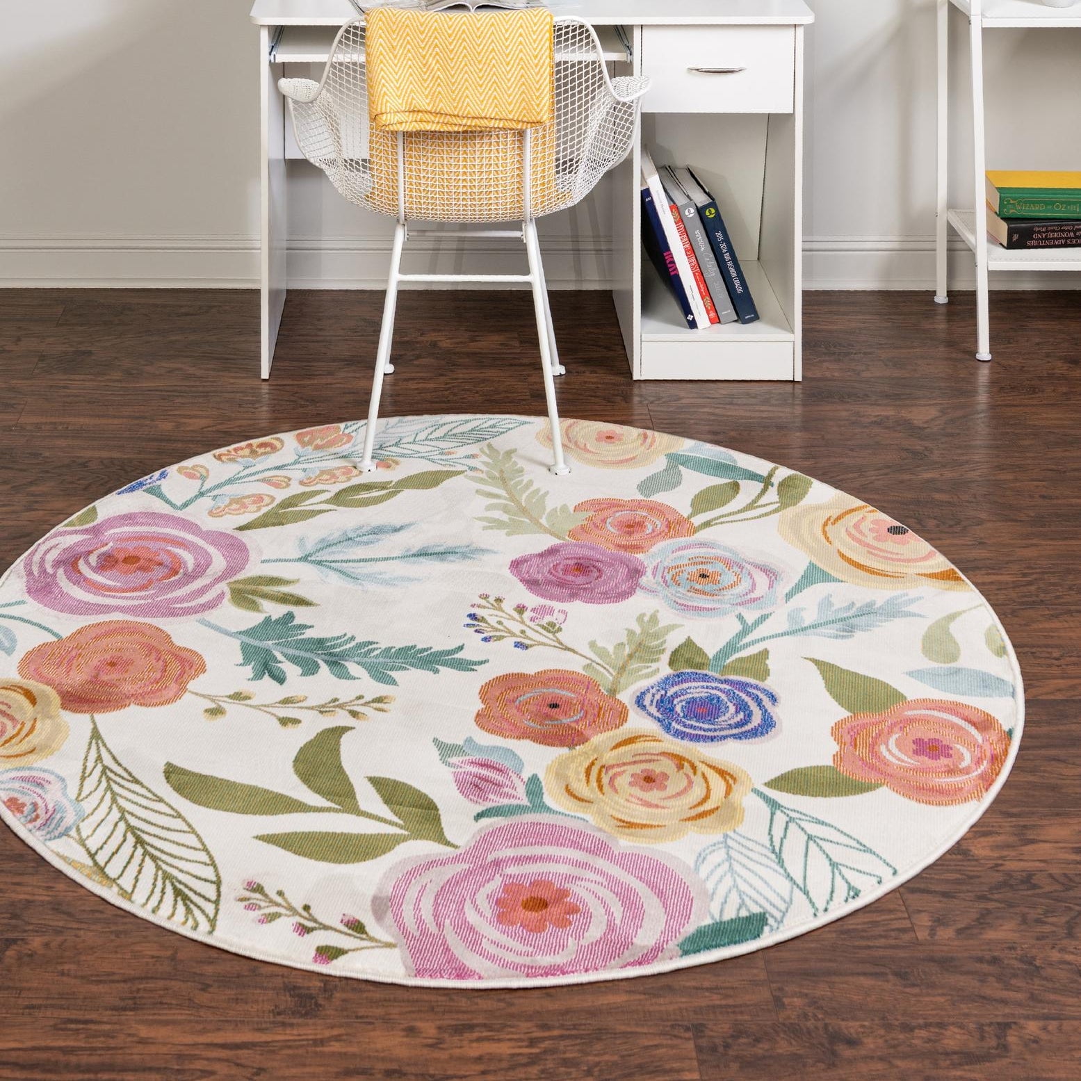 Unique Loom Blossom Collection Area Rug - Ashley (3' 3" Round Ivory ...