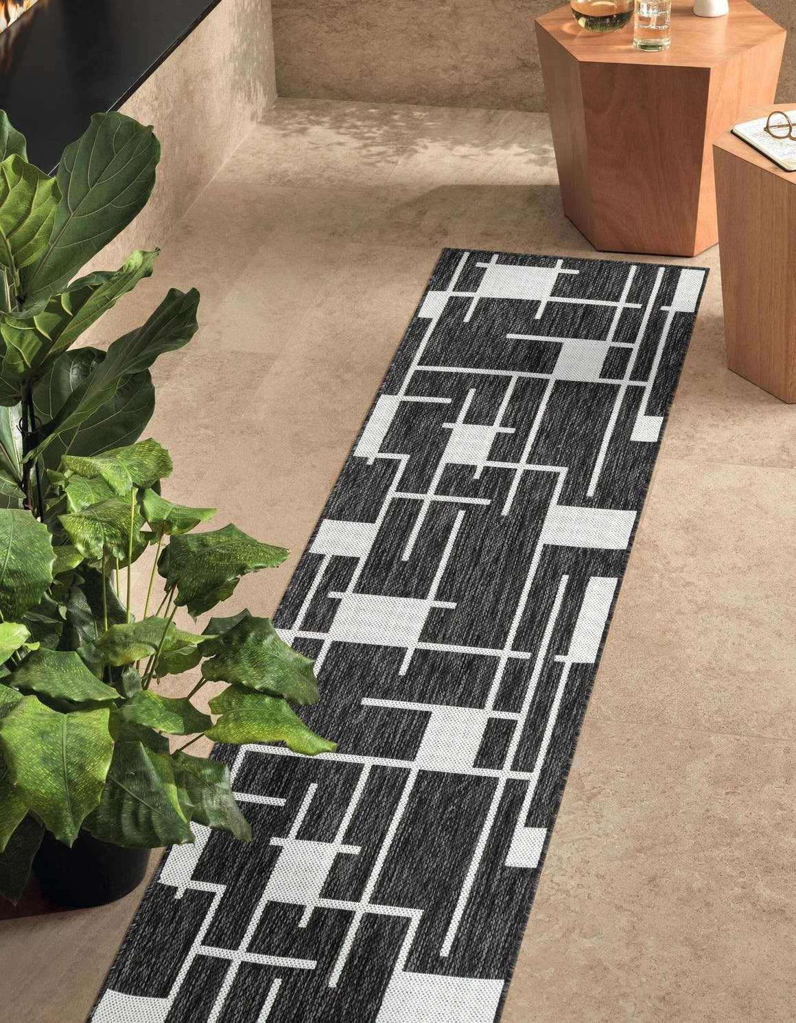Unique Loom Checker Outdoor Modern Runner Rug 2' 7 x 12' 0 Black and ...