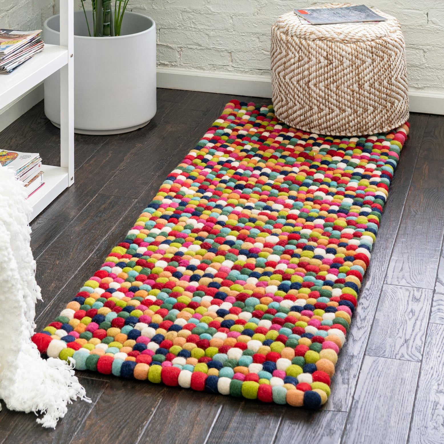 Unique Loom Felt Ball Collection Area Rug - Cloud (2' 2" x 6' 1" Runner ...