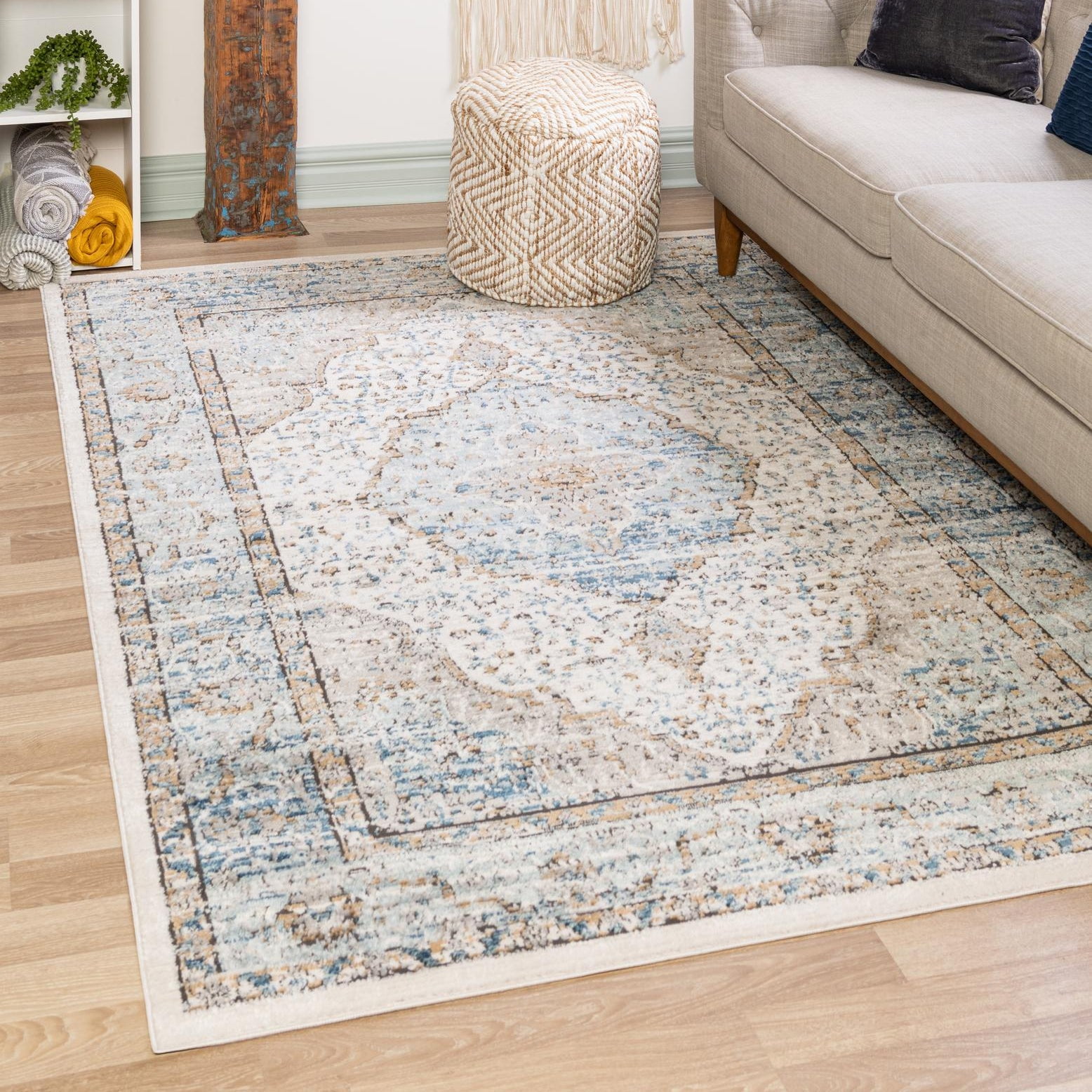Unique Loom Nyla Collection Area Rug - Winner (4' x 6' Rectangle Blue ...