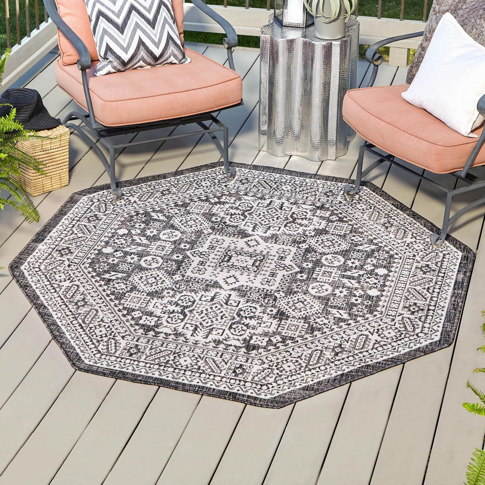 Unique Loom Outdoor Aztec Collection Area Rug - Chalca (5' 3" Octagon ...