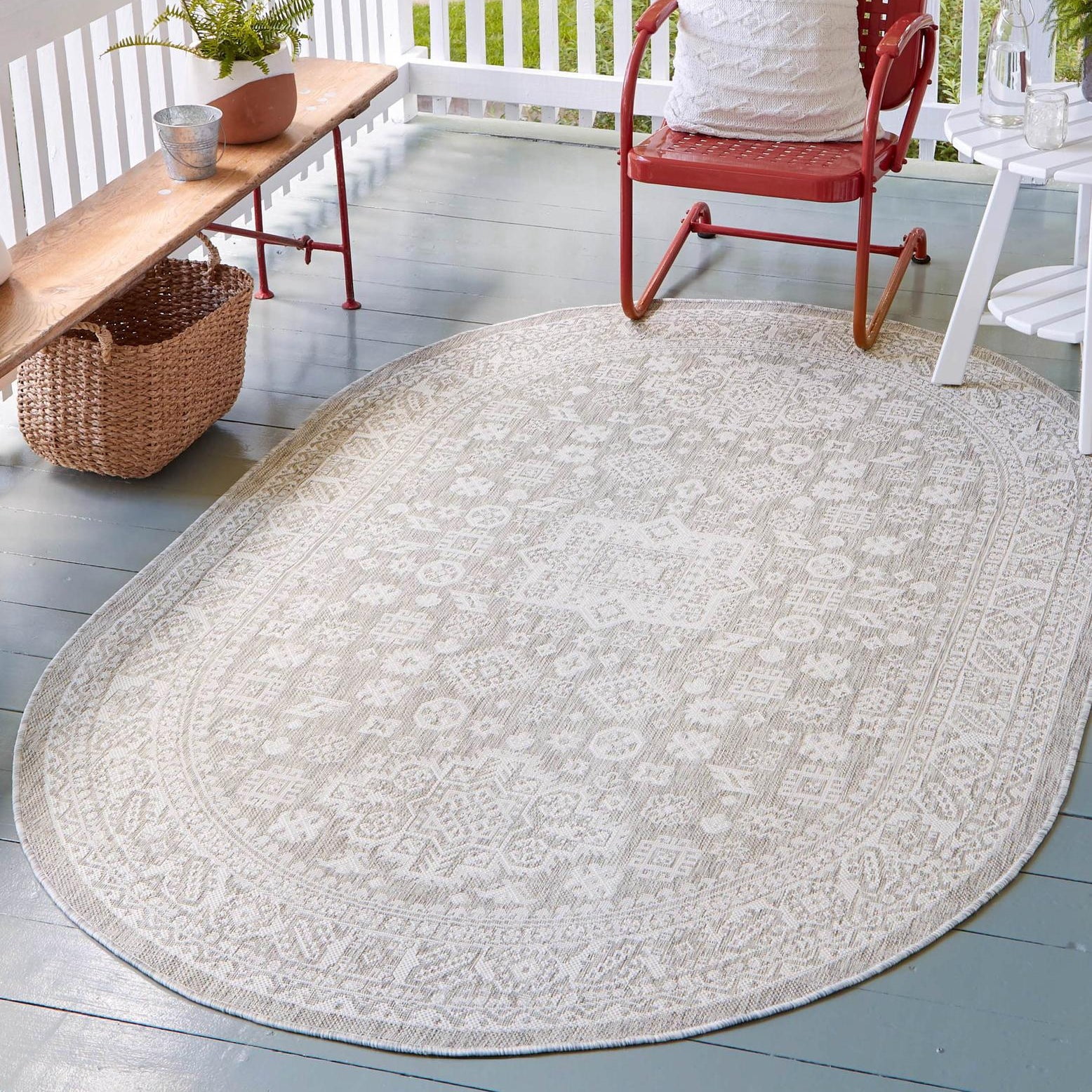 Unique Loom Outdoor Aztec Collection Area Rug - Chalca (7' 10" x 10' Oval Light Gray/Ivory ...