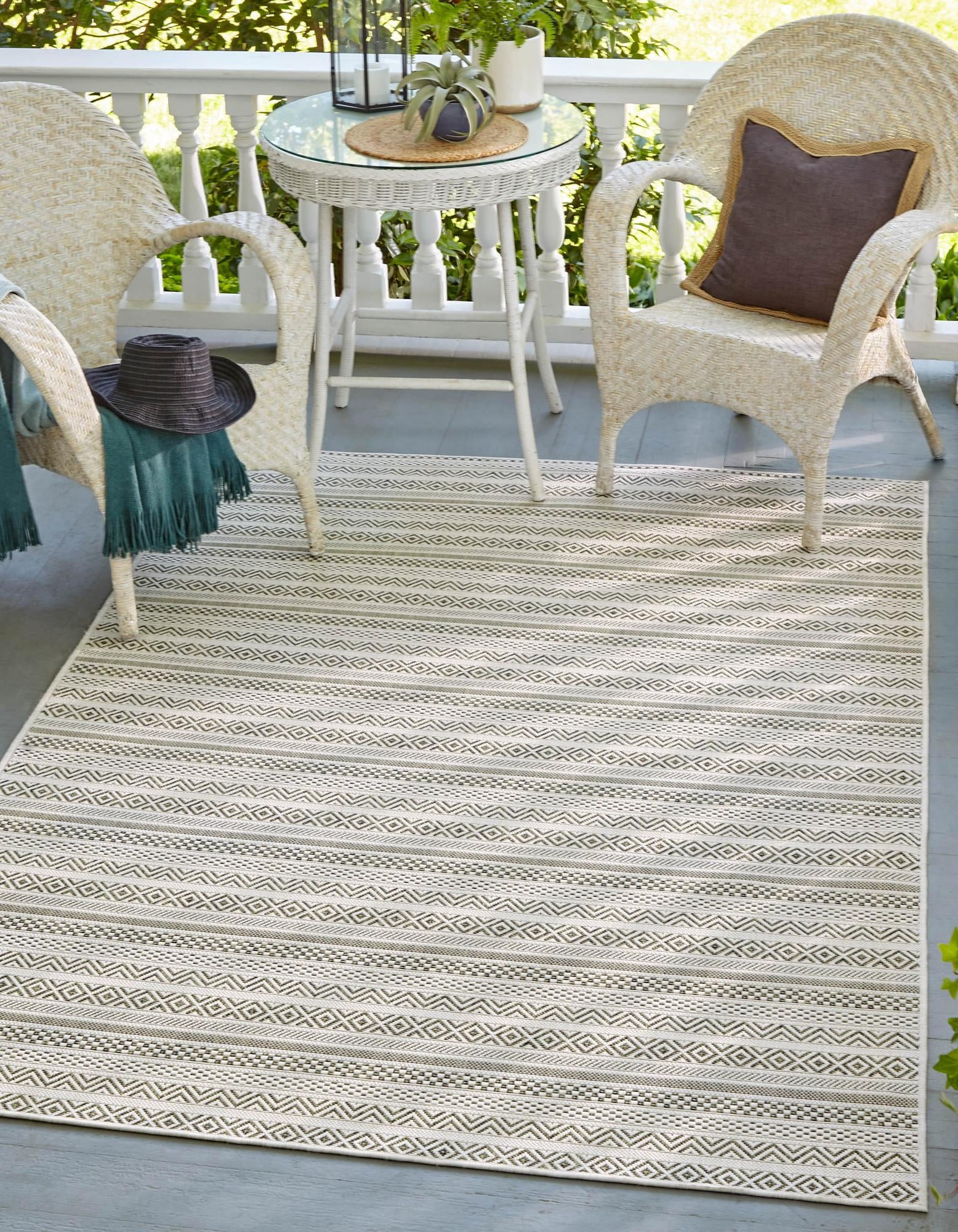 Unique Loom Outdoor Striped Collection Area Rug - Maia (4' x 6' Rectangle Green/Ivory) - Walmart.com