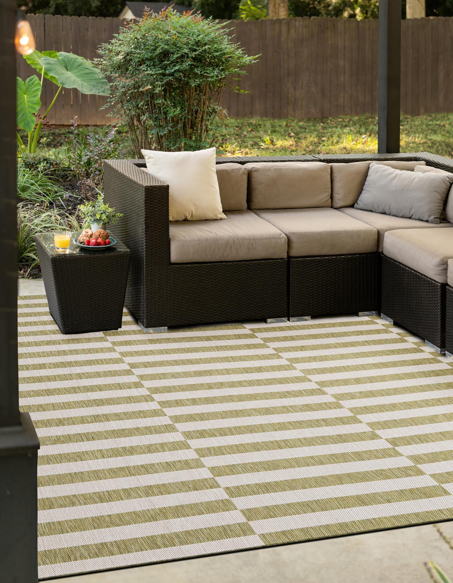 Unique Loom Green Striped Outdoor Patio Area Rug, 10' 0 x 10' 0 Square ...