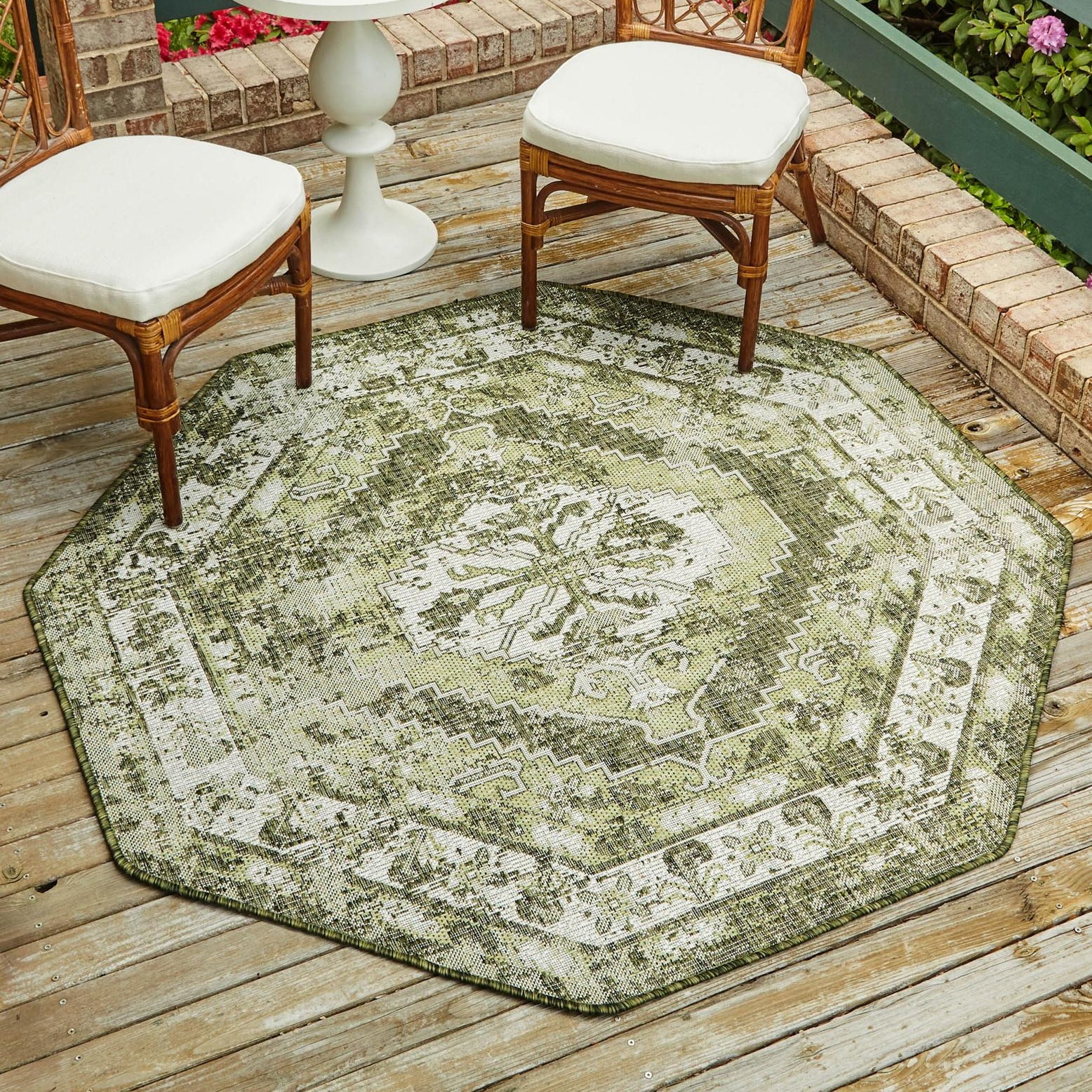 Unique Loom Outdoor Traditional Collection Area Rug - Valeria (7' 10 ...