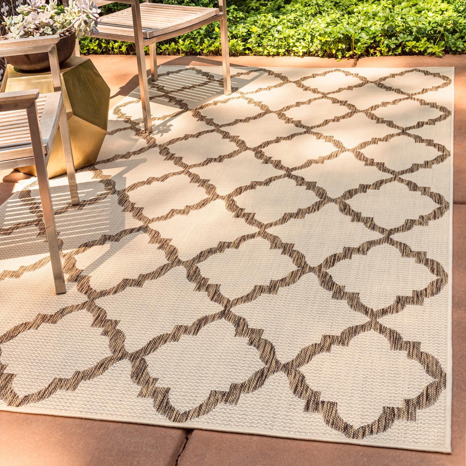 Unique Loom Outdoor Trellis Collection Area Rug - Raised Trellis (3' 3 ...