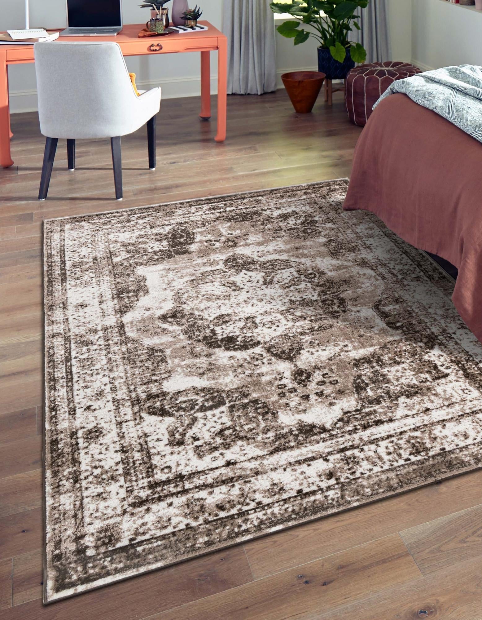 Unique Loom Sofia Collection Area Rug - Salle Garnier (3' 3" x 5' 3" Rectangle Light Brown/Ivory ...