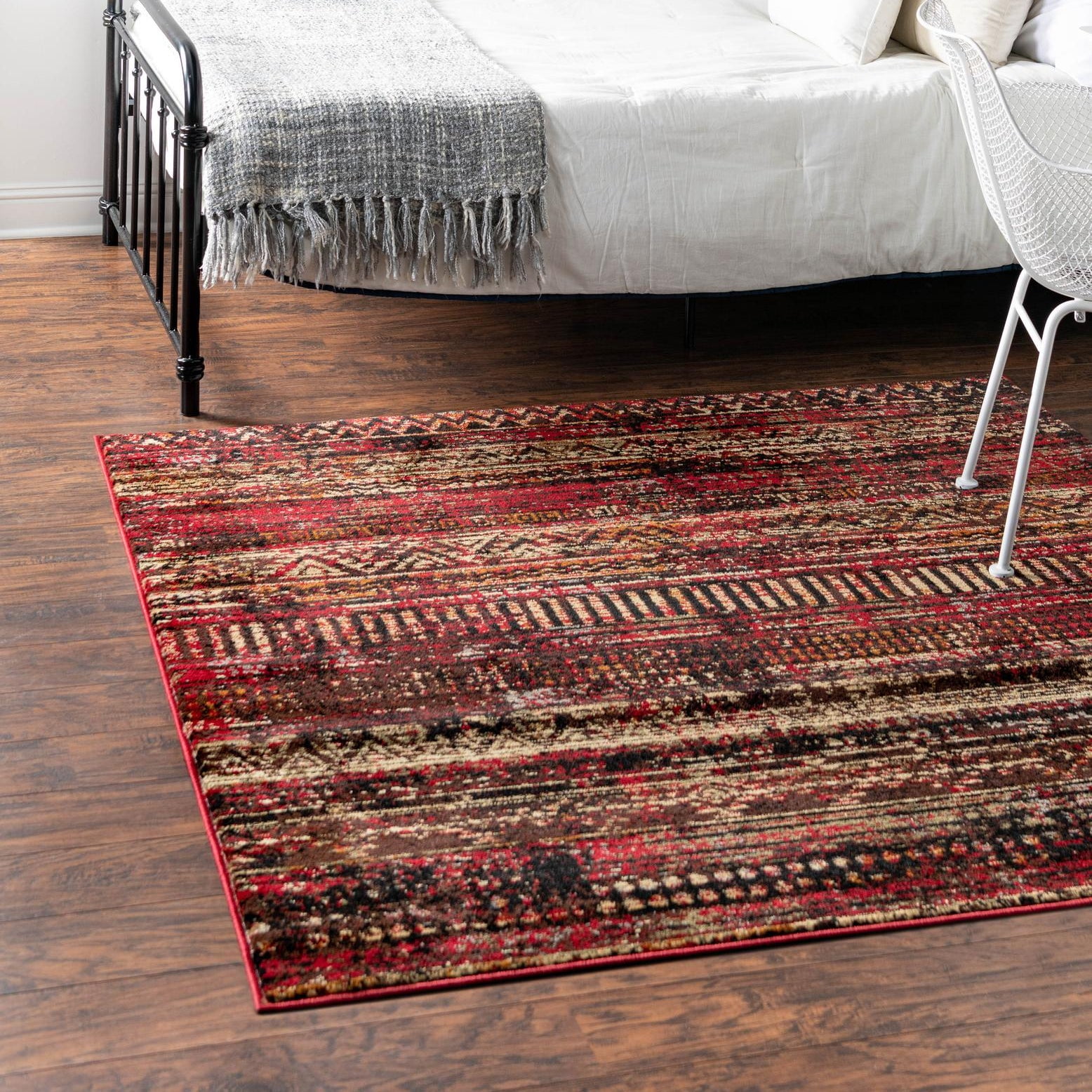 Unique Loom Saturn Collection Area Rug - Relay (7' 10" Square Burgundy ...