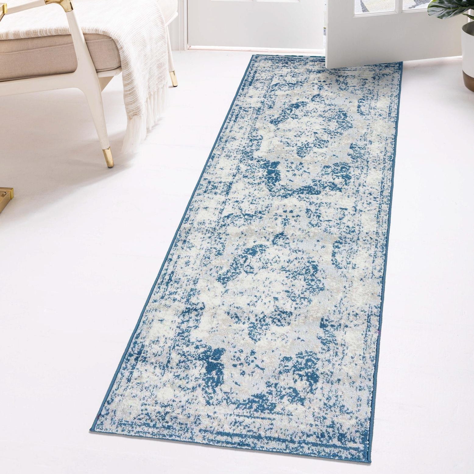 Unique Loom Sofia Collection Area Rug - Salle Garnier (3' 3" x 16' 5 ...