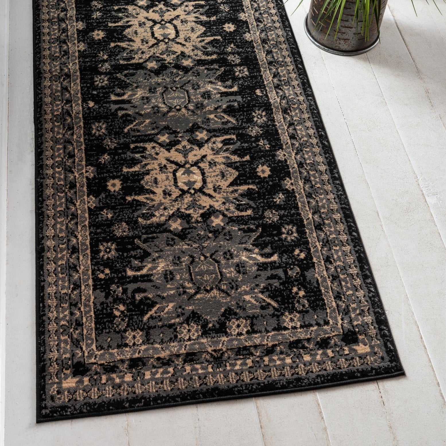 Unique Loom Taftan Collection Area Rug - Oasis (2' x 8' 2" Runner Black ...